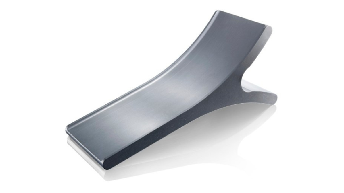 Blade Technology: Straight vs. Curved Blades Explained - Rösler Group