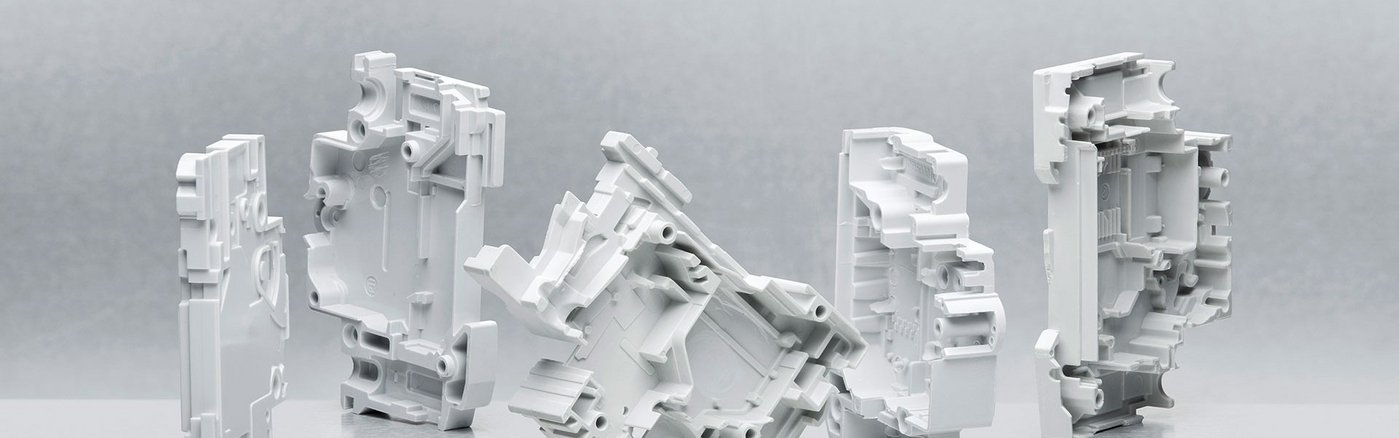 Plastic deflashing Part 3 - Advantages and limitations of turbine and ...