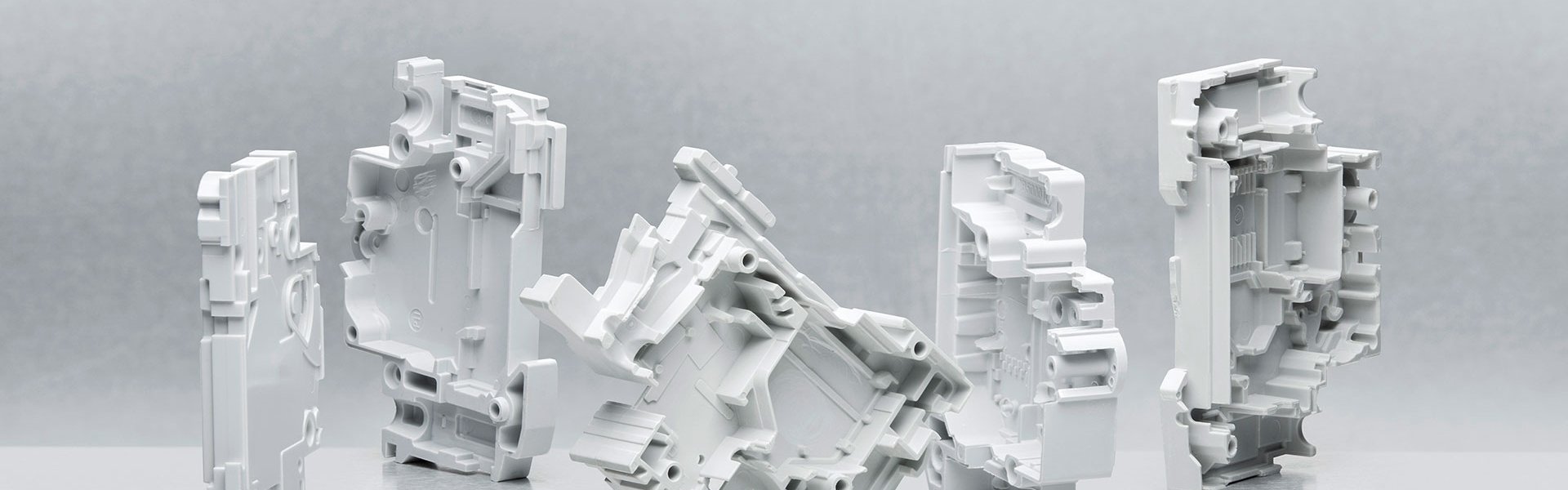 Plastic deflashing Part 3 - Advantages and limitations of turbine and ...