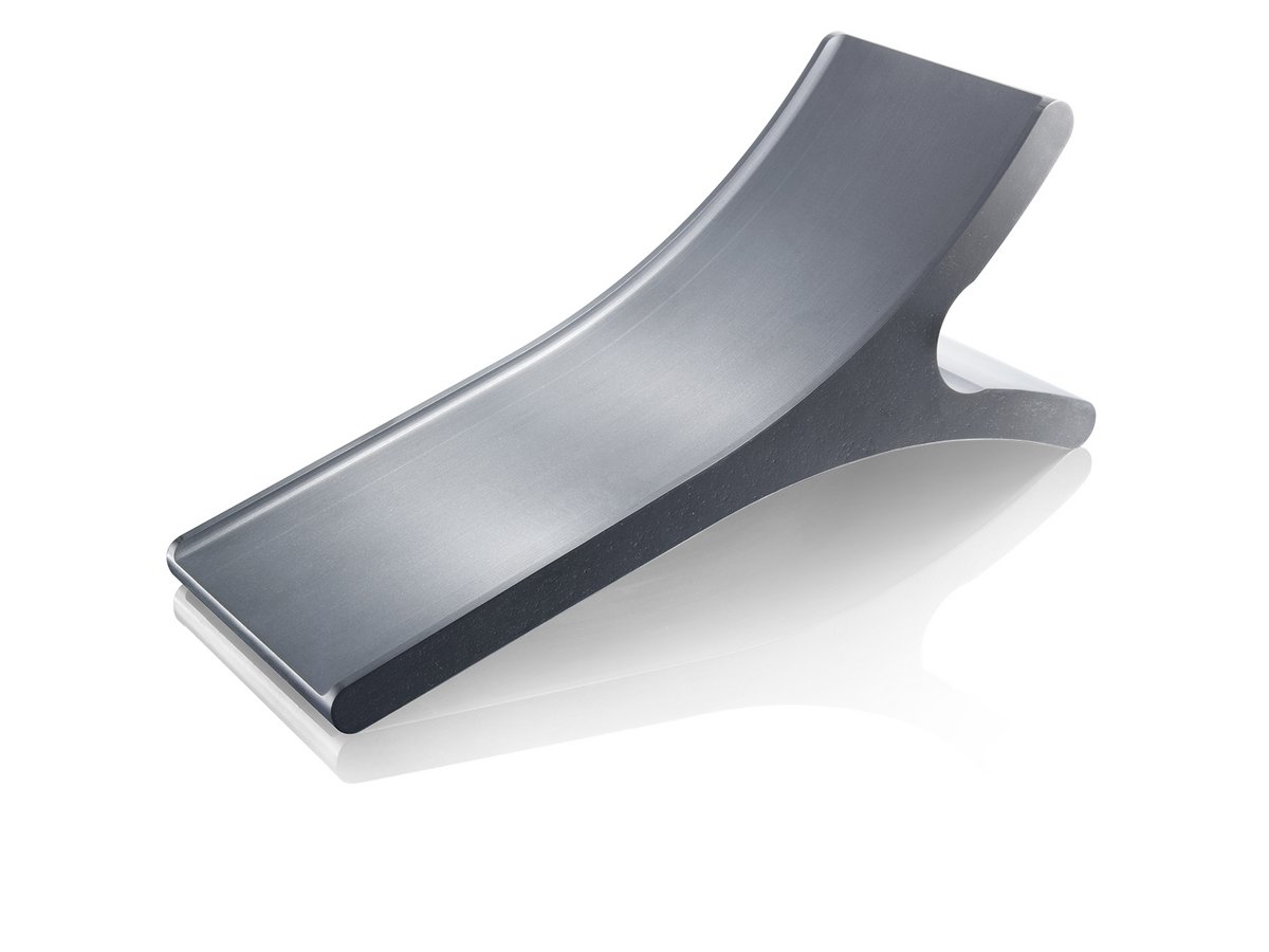 Blade Technology: Straight vs. Curved Blades Explained - Rösler Group