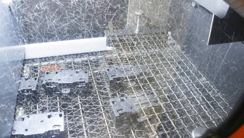 Plastic Deflashing, Part 2 – Formation of Flashes & Removal Methods ...